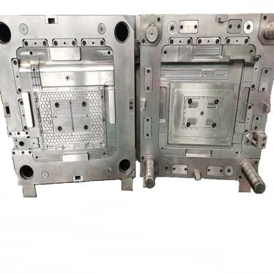 China 1.2344 HRC52-54 Injection Moulding Medical Products Multi Cavity for sale