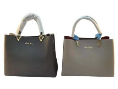 China Ladies Versatile Calf Leather Large Capacity Tote Bag 29cm Length Zipper Pocket for sale