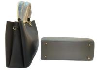 China Ladies Versatile Calf Leather Large Capacity Tote Bag 29cm Length Zipper Pocket for sale