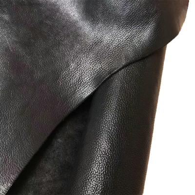 China SGS Fold Resistant Handmade Leather Shoes Customised Size PVC Artificial Leather for sale