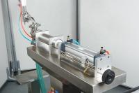 China 1100 mm Single Head Pneumatic Volumetric Liquid Filling Machine 220V 20W for sale