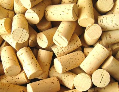 China Natural Wine Cork Stopper 24x44mm Custom Size Fine Grain Champagne Cork for sale