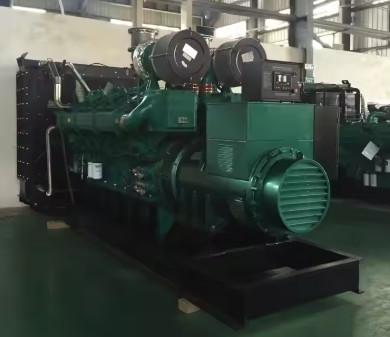 China 1700kVA 1360KW Open Type Electric And Power 3 Phase Generator Diesel Generators Set For Industrial Usages for sale