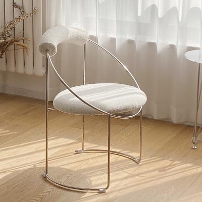 China Minimalist Style Velvet Leisure Chair White Office Lounge for sale