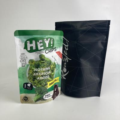 China Custom Printed Stand Up Zipper Bags with Aluminum Foil for Fruit Chips Matt Finish Resealable Stand Up Pouches for Snack for sale