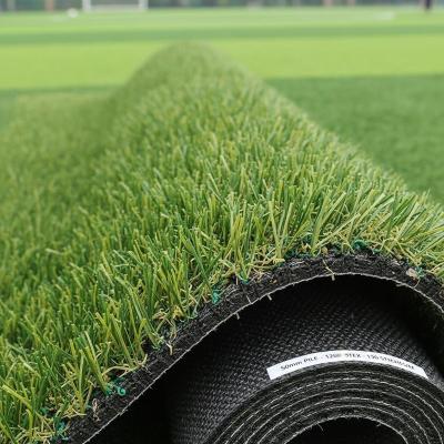 China 200 Stitches/m UV Resistant Landscape Artificial Grass with Custom Roll Length for Perfect Landscapes for sale