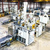 China Wire Mesh Shot Blasting Machine built with manganese steel and powered by motors for thorough wire mesh surface preparation for sale