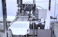 China Full Automatic Vacuum Pre Filled Syringe Filling Machine 0.1-3ml 15-35 Pc/Min for sale