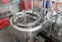China Vacuum Liquid Filling Machine 500ml 1.2kw for Small Bottles Peristaltic Pump for sale