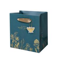 China Custom Boutique Jewellery Paper Gift Bags White Black Brown Green With Handles for sale