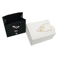 China Promotion 350g White Card Paper Bag With Handle Black Handbag Custom Logo Printing for sale