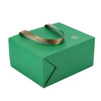 China Durable And Stylish Cardboard Paper Shopping Bags Offset Printing Ins Style for sale