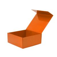 China Personalized Rigid Magnetic Foldable Gift Box Cardboard Packaging Box With Ribbon for sale