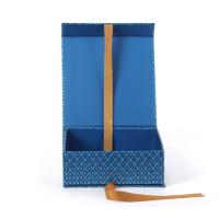 China Luxury Custom Apparel Packaging Boxes CMYK Logo Matte Magnetic Closure Gift Box for sale