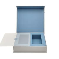 China Recyclable Luxury Magnetic Box Lid Closure Black Gift Box Cardboard Gift Box With Magnetic Closure Lid for sale