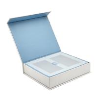 China Recyclable Luxury Magnetic Box Lid Closure Black Gift Box Cardboard Gift Box With Magnetic Closure Lid for sale