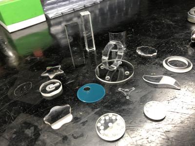 China Customized Size Punching Sapphire Plate Corrosion Resistance Withstand High Heat for sale