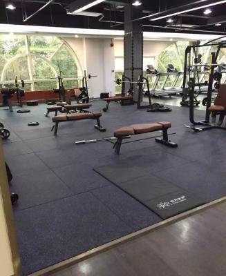 China Fitness Center 1000*1000mm Flame-retardant Rubber Mats For Multi-Purpose And Heavy-Duty Applications for sale