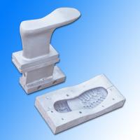China Mold Release Agent Polyurethane Mold Release Agent White Colorless Liquid PH Value 7.0-8.0 Suitable for Mold Separation for sale