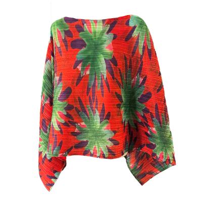 China High-End Niche Design Vacation-Style Round-Neck Knitted Anti-Pilling Summer Casual Loose Fit T-Shirt for Women for sale