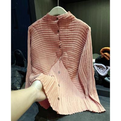 China Splicing single breasted cardigan shirt for women in autumn, new style with irregular folds, versatile top for sale
