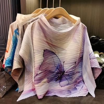 China Irregular pleated top with design sense, women's new style, loose fit, plus size, fashionable printed t-shirt for sale