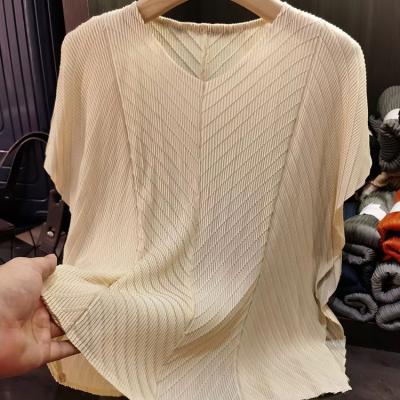 China Women's Elegant Stylish New Spring Summer Solid Casual Knitted T-Shirt Short-Sleeved All-Match Loose Slimming Top Thin Pleated for sale