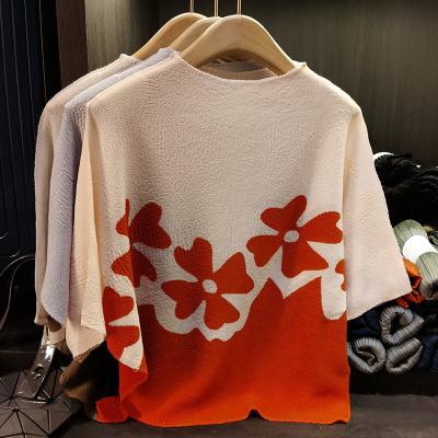 China Summer Versatile Top Feminine Style Bat Color Blocked T-Shirt Folded Loose Large Size Breathable Design for sale