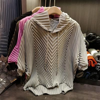 China Hooded Pleated Lazy Style Summer Korean Version Loose Short Sleeved Solid Color T-shirt Top for Women for sale