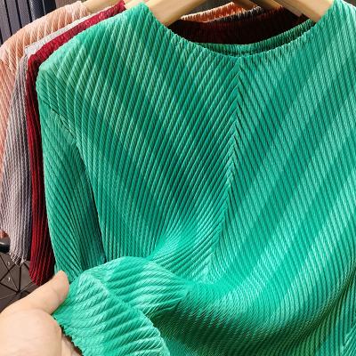 China Women's High-End Summer Casual Tops Striped Slim Fit Age-Reducing Neck T-Shirts Short-Sleeved and Loose Fit for sale