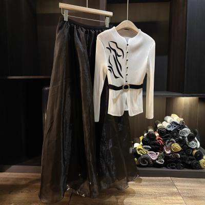 China Autumn New Fashion Casual Set High-End European American Solid Color Knitting Printed Pleated Long-Sleeved Top Elastic Waist for sale