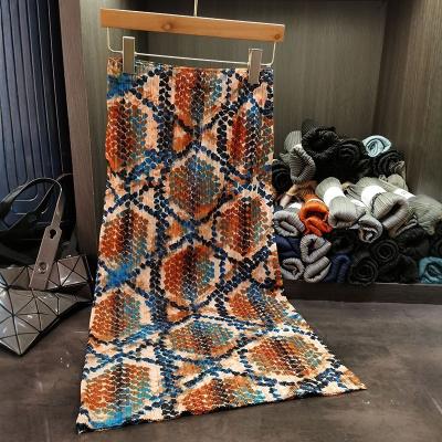 China Women's High Waist Slit Fish Scale Print Skirt Elegant Versatile Slimming Casual New Summer Look Chiffon High Waist for sale
