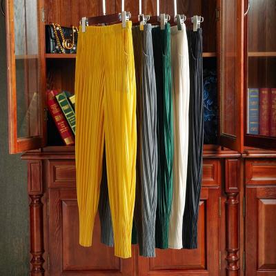 China Factory Direct Selling Cheap Price New Design Fashion Pleated Polyester Pants for sale