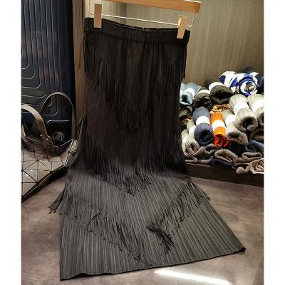 China Solid Color Skirt Women 2024 Summer New Multi-layer Elastic Waist Gentle Skirt Casual Pleated Skirt for sale