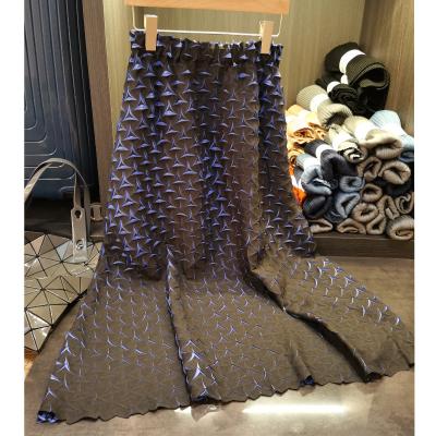 China Pleated Minor Popular Half Skirt Woman 2024 New Unique Style High Waist Thin A-line Skirt in Long YZH for sale