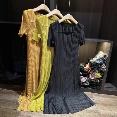 China Women's High-End French Style Summer Dress Belly-Covering Long Elegant Pleats Loose Fit Plus-Size Casual Round-Neck Solid for sale