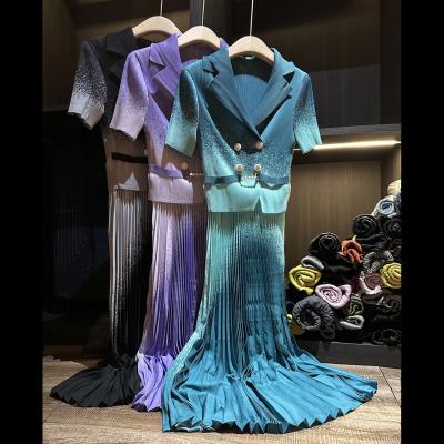China Elegant Summer New High-End Gradient Color Short-Sleeved Midi Dress for Women  Two-Piece Pleated Suit Collar Natural Chiffon for sale