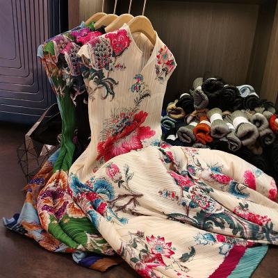 China Women's Elegant Casual Floral Printed Midi Length Dress Slimming V-Neck Sleeveless Natural Waistline Woven Summer Style for sale