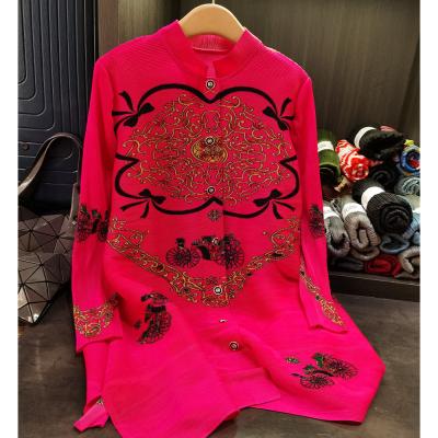China Women's Elegant Loose Long-Sleeved Midi Shirt Dress Retro Floral Printed Pleated Dress for Spring Casual for Mother's for sale