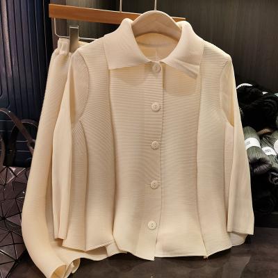 China High-End Women's Two-Piece Set Elegant Age-Reducing Pure Color Single-Breasted Pleated Skirt Lapel Casual Suit for Spring for sale