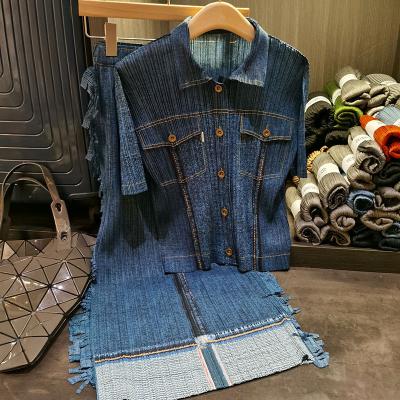 China Vintage New Style Denim Pleated Suit Women's Single Breasted Short Sleeve Top + Fringe Skirt Two-piece Set for sale