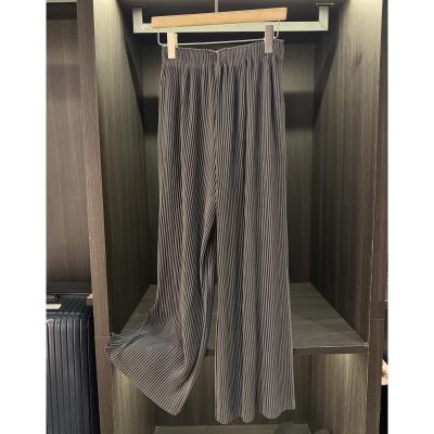 China Autumn Winter High-End  Pleated Casual Pants for Women New Elastic Mid-Waist Simple Versatile Wide-Leg Straight Loose Flat for sale