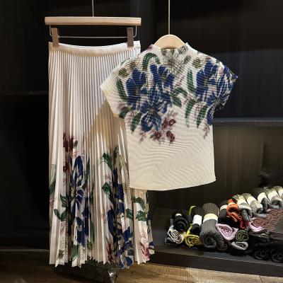 China High end and elegant corn grain print set, casual and sweet pleated skirt 2-piece set for sale