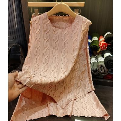 China Women's Two-Piece Set High-End Design Casual Style Summer New Fashion Solid Color Pleated Suit Short Sleeveless Top Skirt for sale