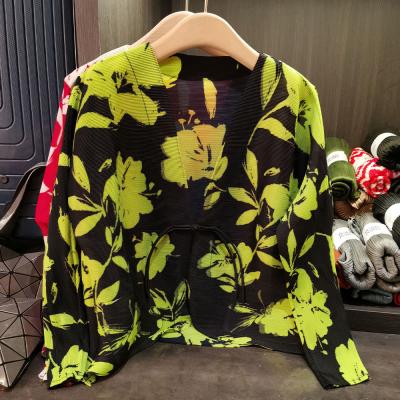 China Women's Elegant Chinese Style Floral Cardigan Top Casual Loose Pleated Spring Commuting Short Jacket New Polyester for sale