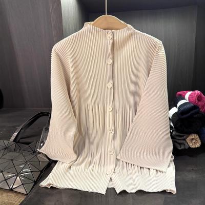 China Women's Elegant Cardigan Jacket Coarse-Grained Pleated Long Sleeves Single-Breasted Solid Color Versatile Casual Style Autumn for sale