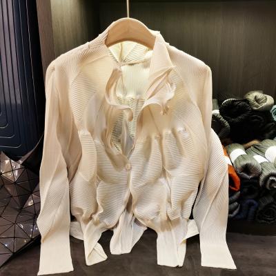 China Japanese Style Niche Design Casual Commuter Cardigan Handmade Bud Solid Color Short Jacket Vintage Inspired for Autumn for sale