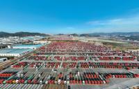 China 5 Tons 4x2 Van Trucks And Van Cargo Box Truck for Cargo Tank Dimension 6800X2470X2650mm for sale