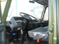 China 6x6 Fuel Tanker Truck 10000 Liters LHD/RHD for All-Terrain Fuel Transportation for sale