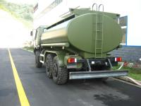 China Sell Sinotruck 3 Axle Oil Tanker Semitrailer with Manual Transmission and Double Cabin for sale